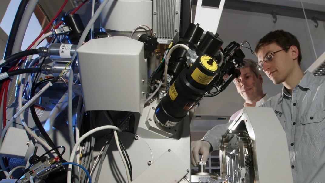 Physics of Nanoscale Solids